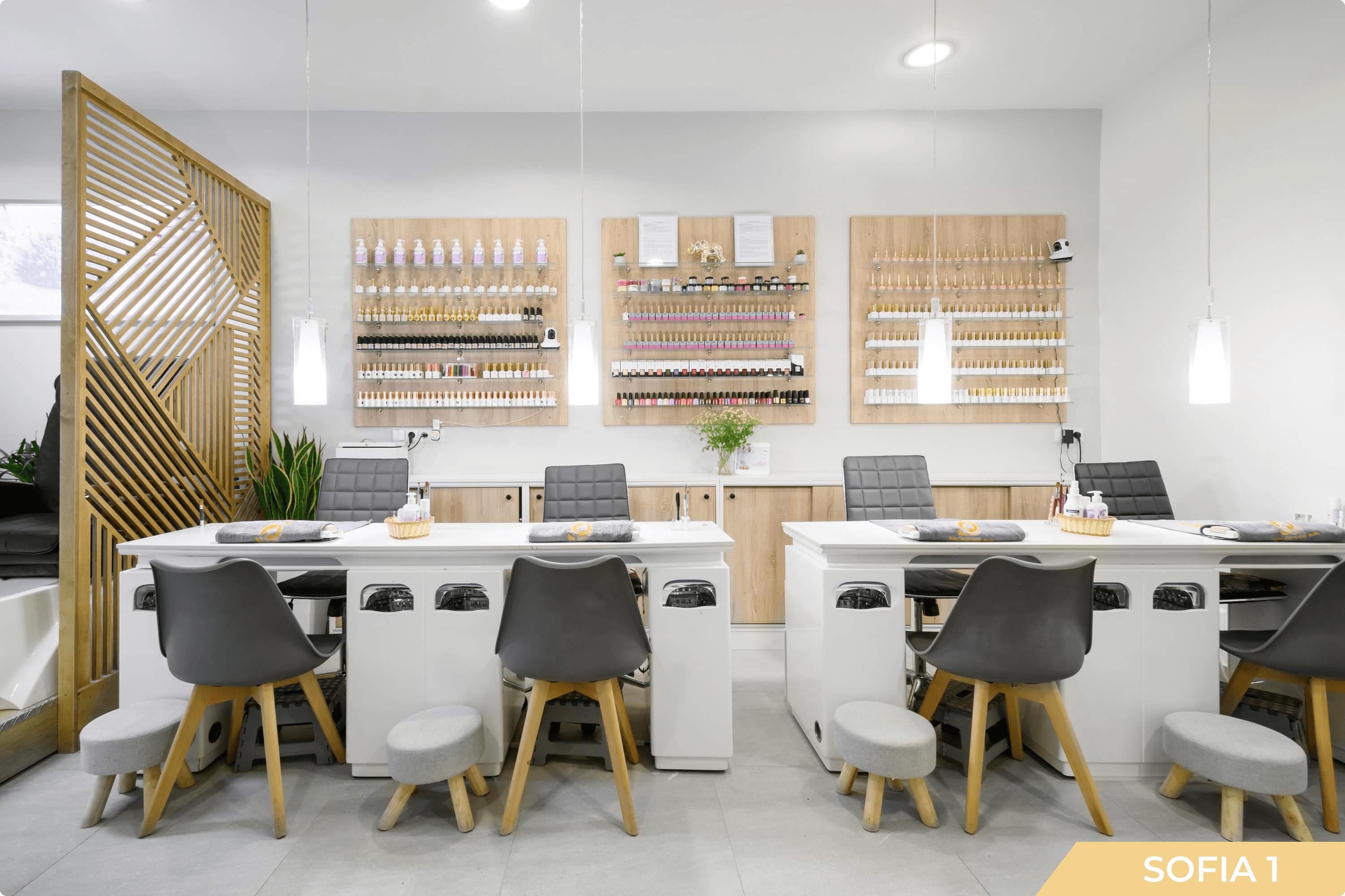 Sofia Salon Praha | Nehtové a Kadeřnické Studio u Metra Háje